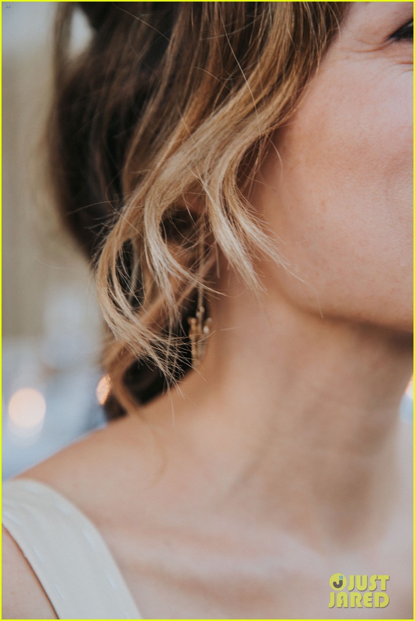 Katharine McPhee Supports Bethany Joy Lenz at Her Jewelry Collection ...