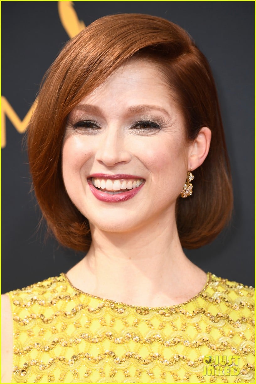 Ellie Kemper Brings Pop of Color to Emmys 2016 Red Carpet!: Photo ...