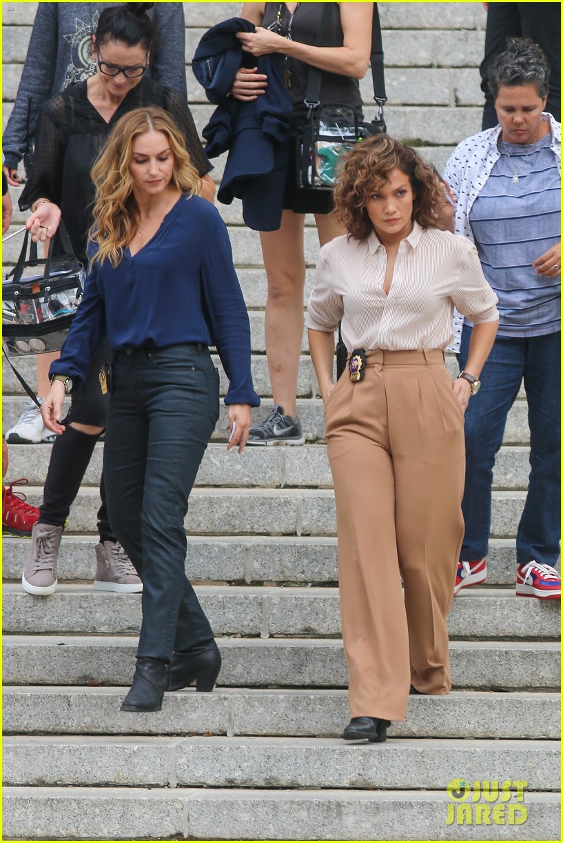 Jennifer Lopez Bares Her Boxing Gloves for 'Shades of Blue'!: Photo ...