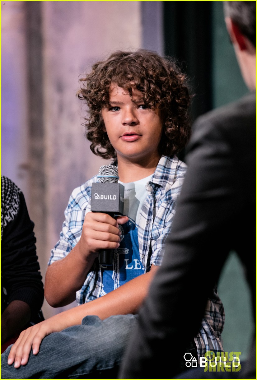 'Stranger Things' Brings Barb Back on 'The Tonight Show' - Watch ...