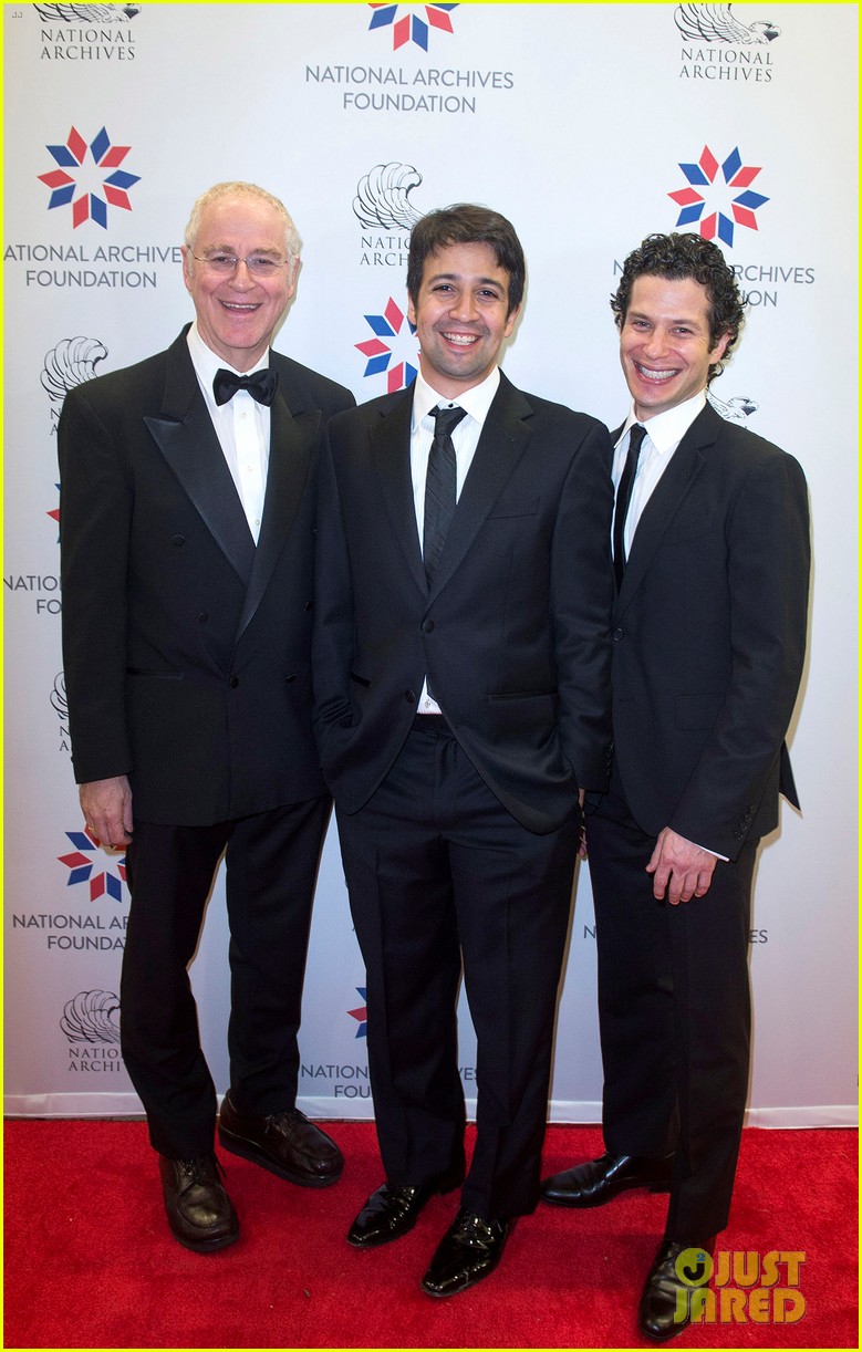 Lin-Manuel Miranda Makes Surprise Appearance At Weird Al Yankovic NYC ...