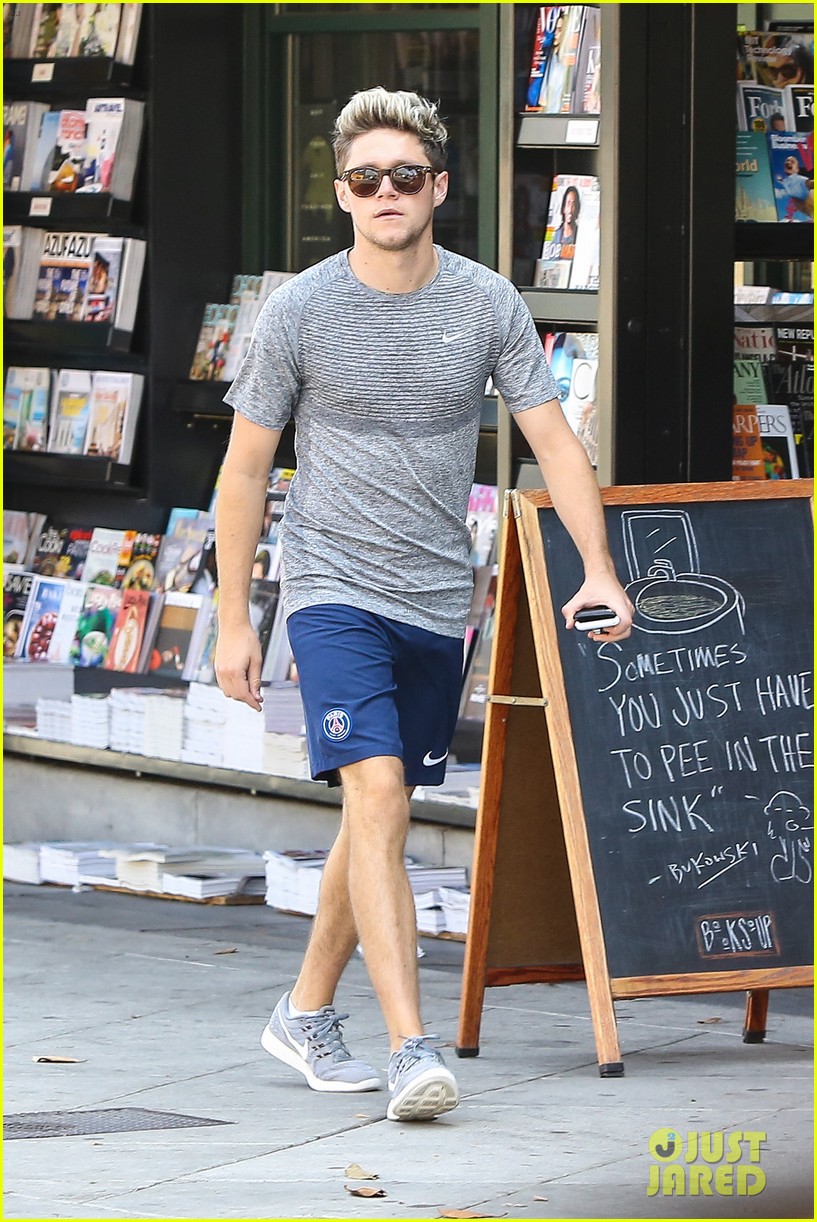 Niall Horan Steps Out After Reportedly Signing Solo Record Deal: Photo ...