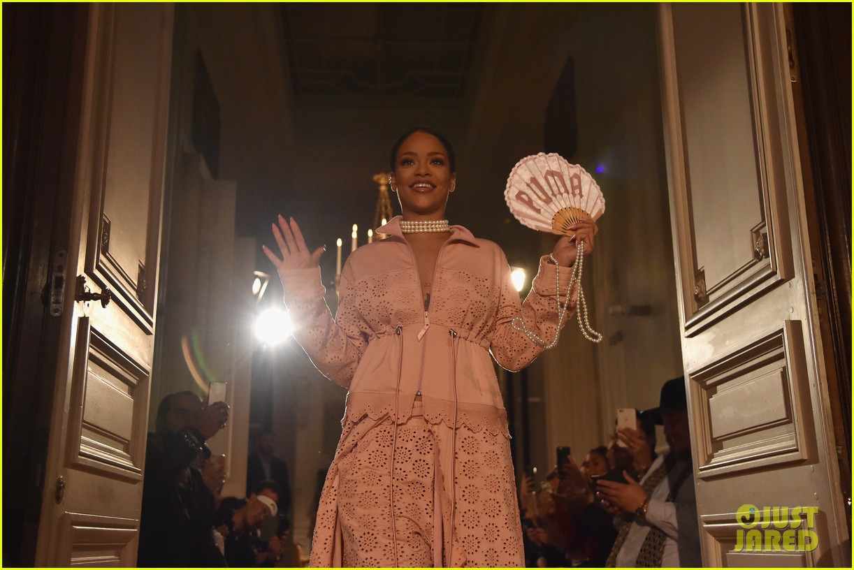 Rihanna Brings Her 'Fenty x Puma' Line to the Paris Runway: Photo ...
