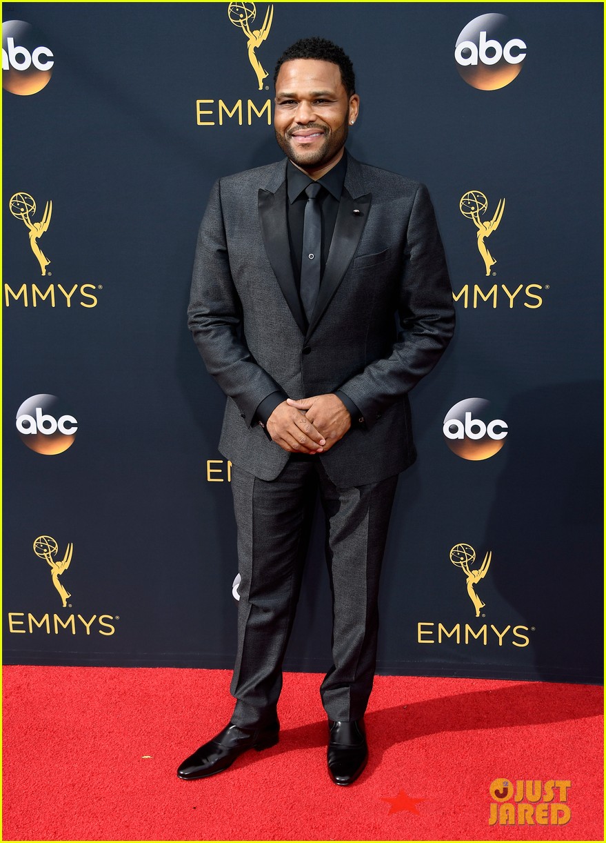 Anthony Anderson & Tracee Ellis Ross Present Together at Emmy Awards ...