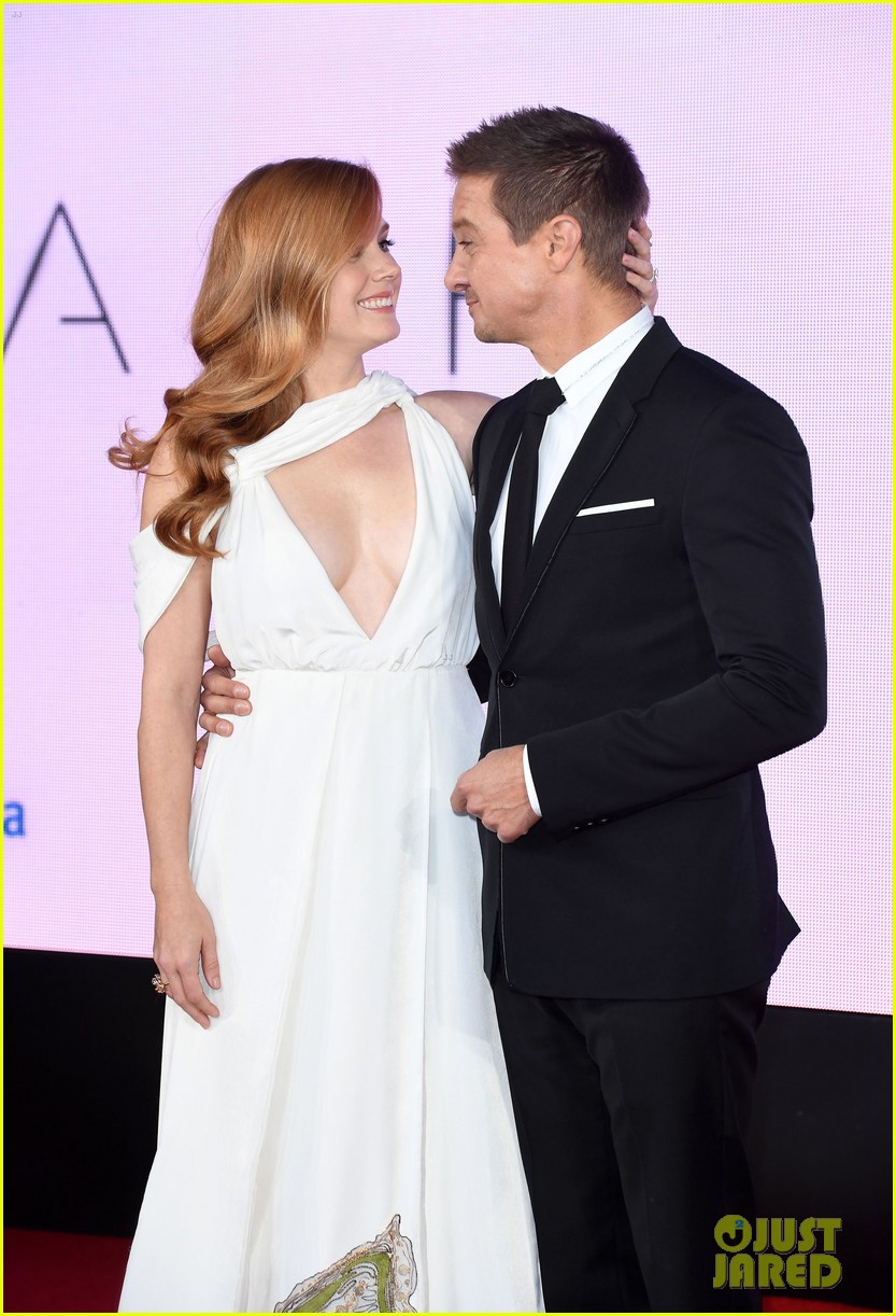 Jeremy Renner Wants Amy Adams for President: 'I'll Be Her VP!': Photo ...