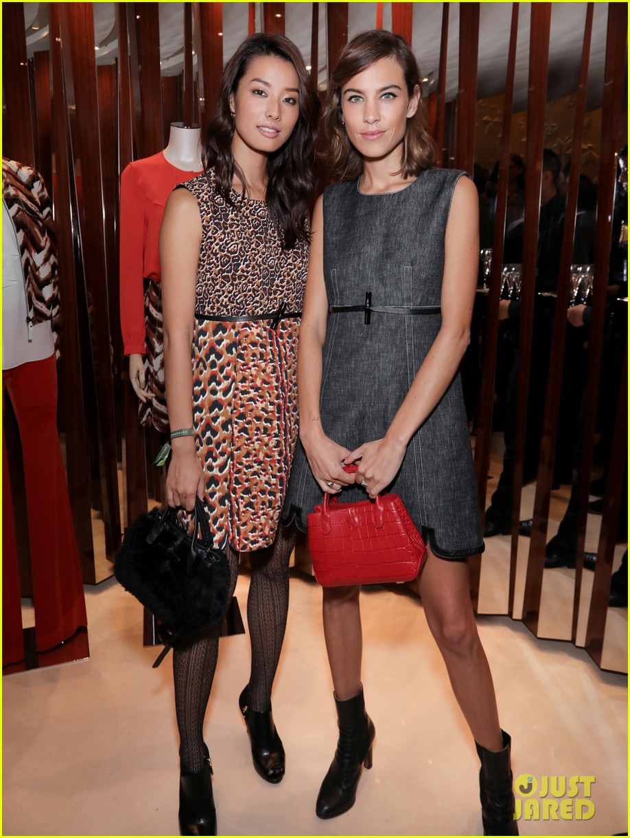 Jessica Alba & Soko Celebrate Longchamp's Maison Saint-Honoré Flagship ...