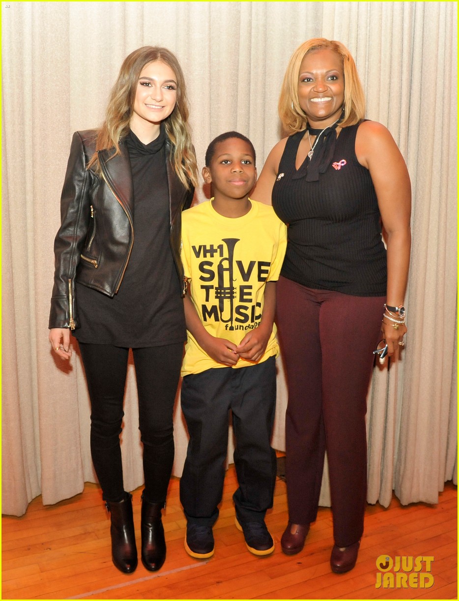 Daya Celebrates The Release of Her Debut Album in NYC! : Photo 3783134 ...