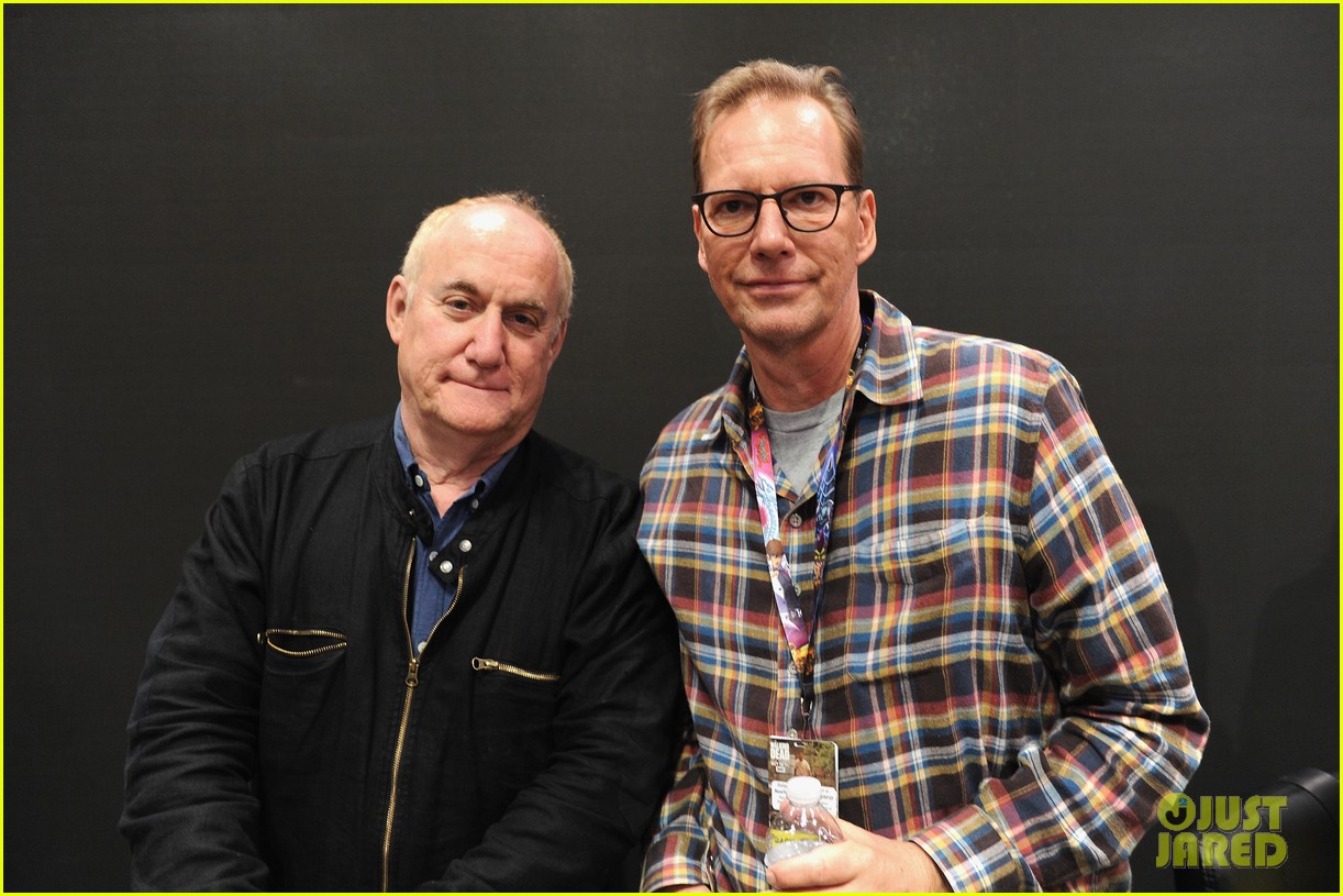 Finn Jones, Krysten Ritter, & More Rep Marvel at NYCC 2016: Photo 3781491 | Charlie Cox, David ...