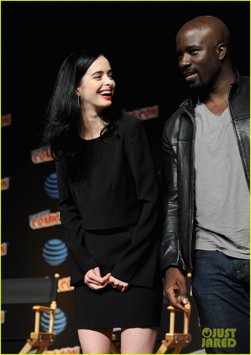 Finn Jones, Krysten Ritter, & More Rep Marvel at NYCC 2016: Photo 3781501 | Charlie Cox, David ...
