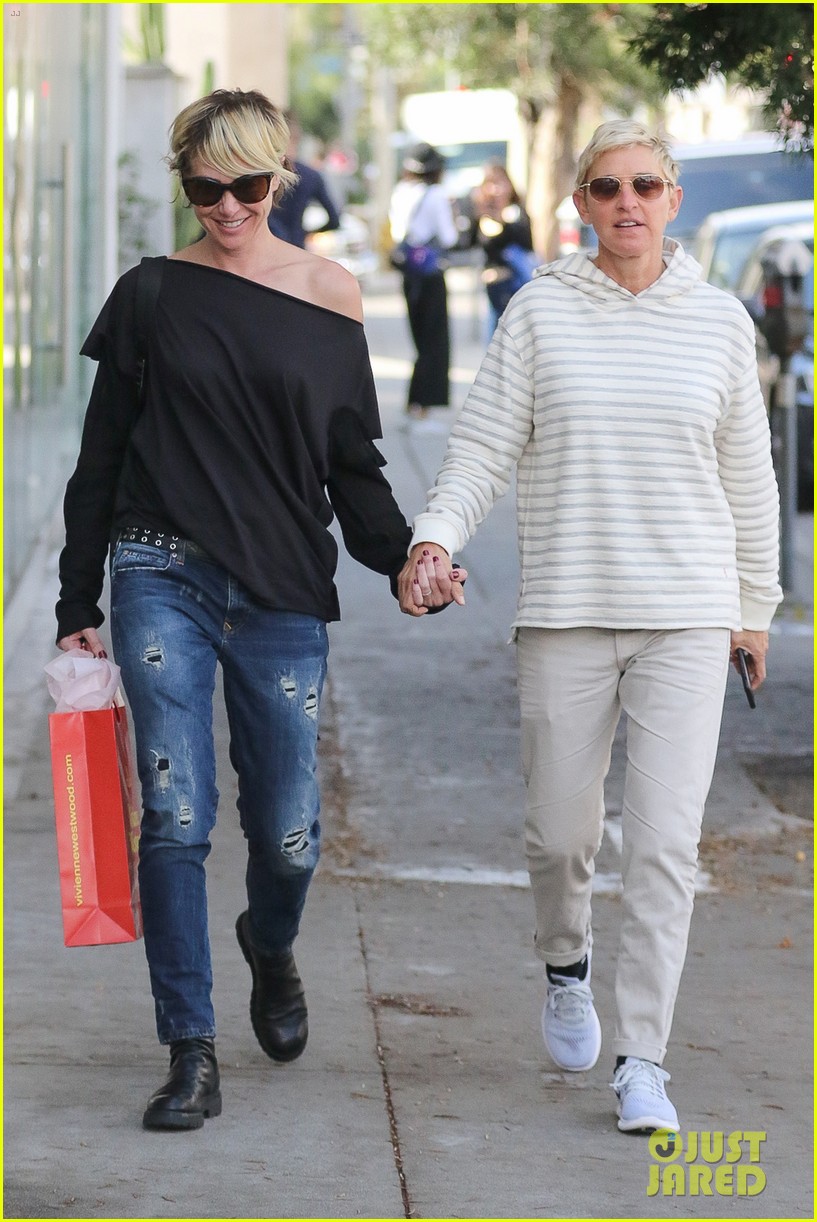 Ellen DeGeneres & Portia de Rossi Hold Hands While Shopping: Photo ...