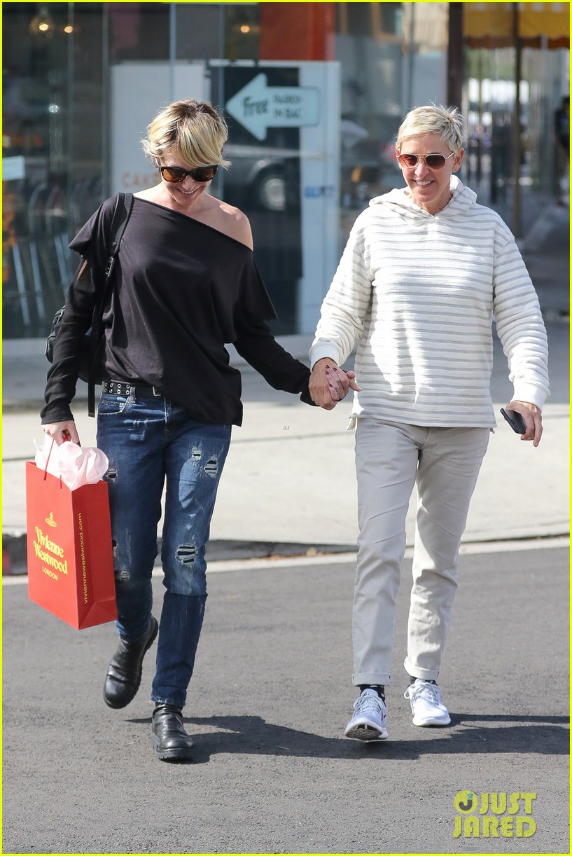 Ellen DeGeneres & Portia de Rossi Hold Hands While Shopping: Photo ...