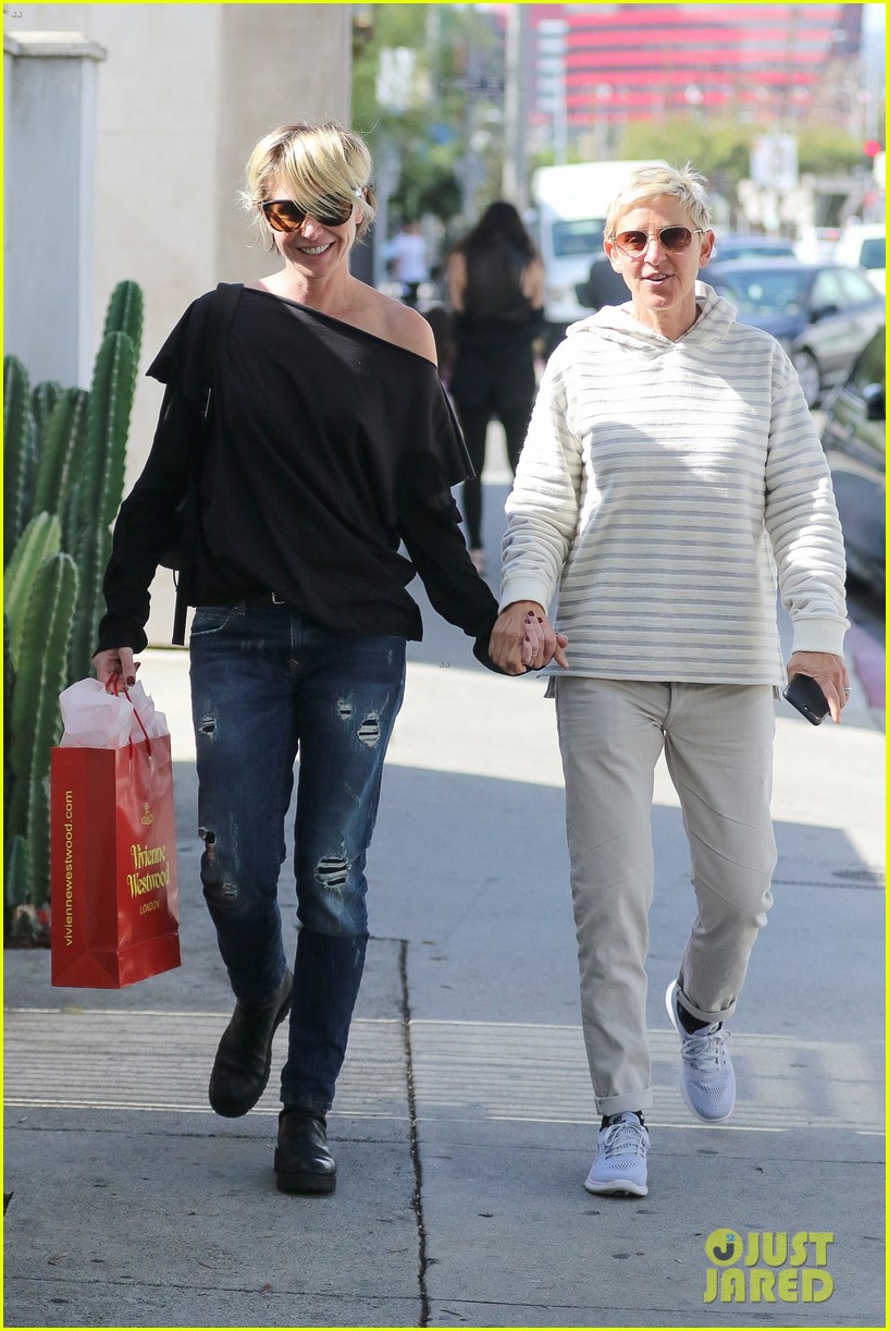 Ellen DeGeneres & Portia de Rossi Hold Hands While Shopping: Photo ...