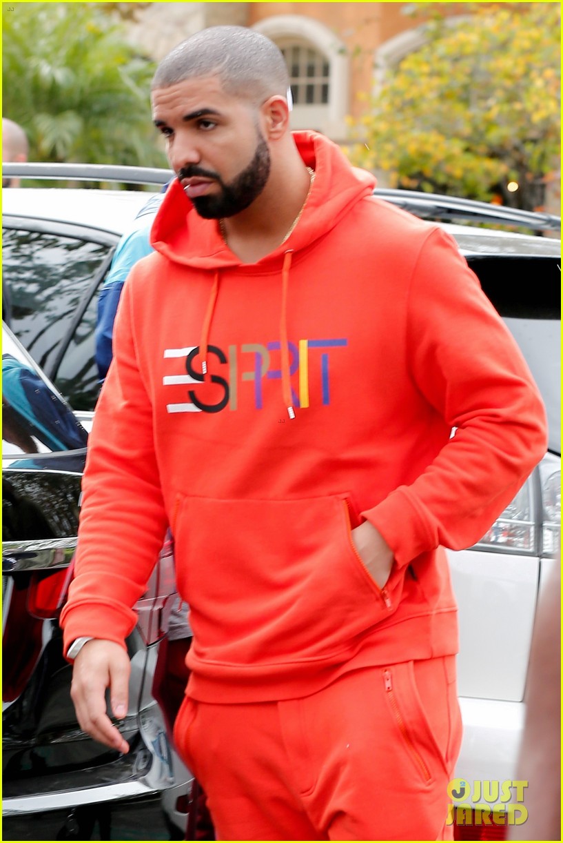 Drake Wears Matching Orange Sweats to Lunch with Friends: Photo 3795297 ...