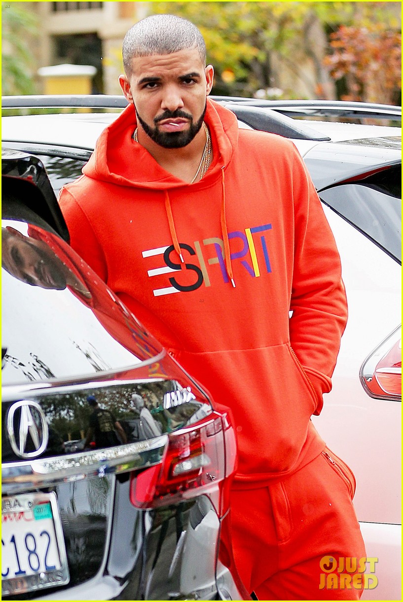 Drake Wears Matching Orange Sweats to Lunch with Friends: Photo 3795308 ...