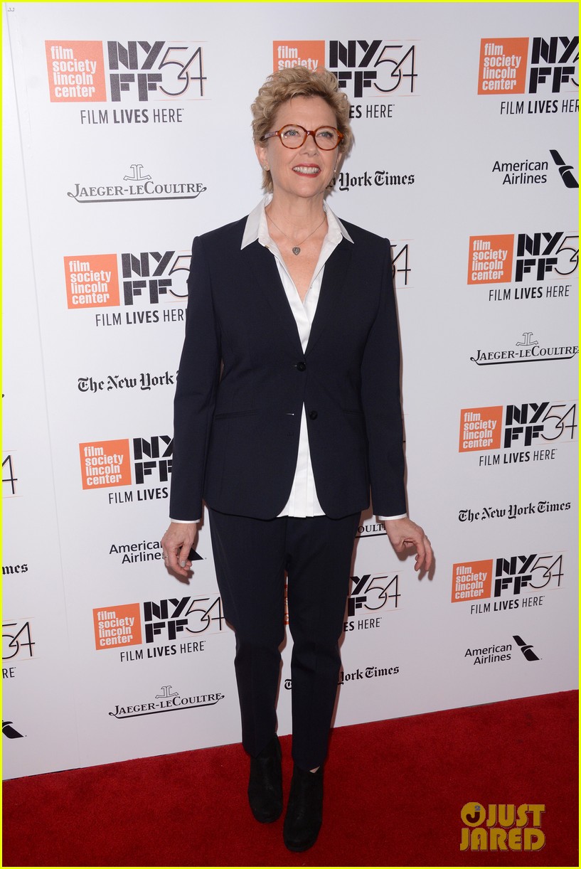 Elle Fanning & Annette Bening Premiere '20th Century Women' at New York ...