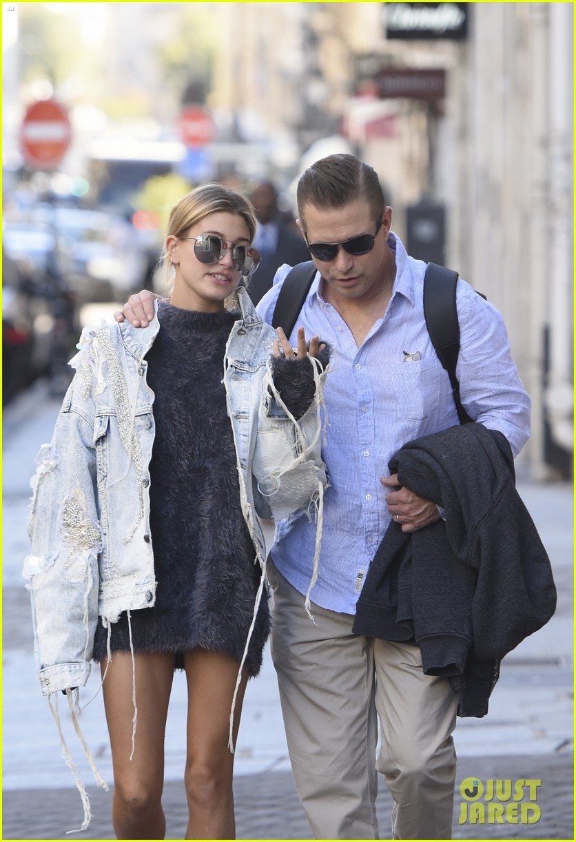 Hailey Baldwin Is Super Excited For Halloween!: Photo 3778597 | Photos ...