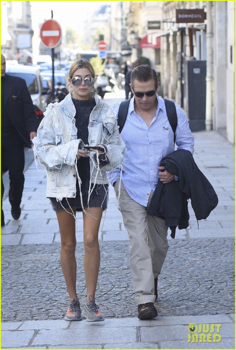 Hailey Baldwin Is Super Excited For Halloween!: Photo 3778599 ...