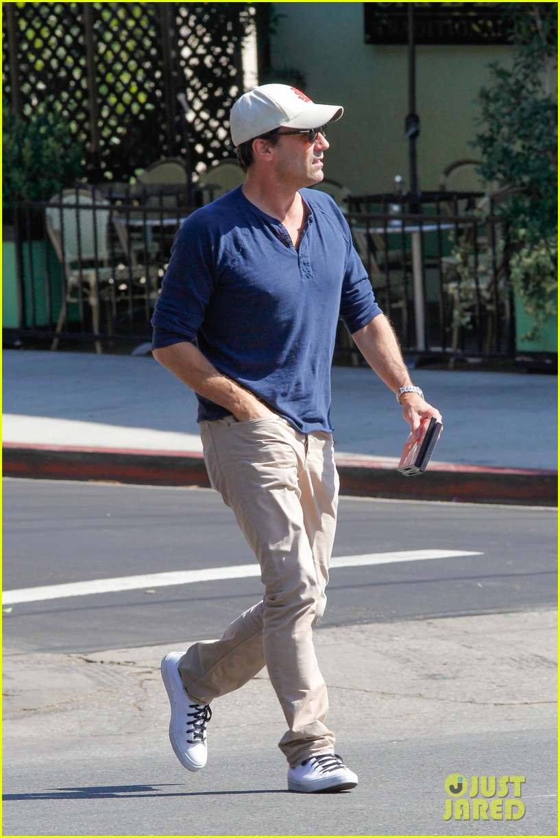 Jon Hamm is a 'True SNL Nerd,' According to Abigail Spencer: Photo ...