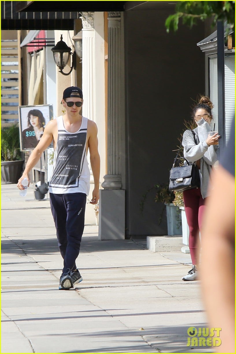 Vanessa Hudgens & Austin Butler Start Their Day Off with Pilates Class ...