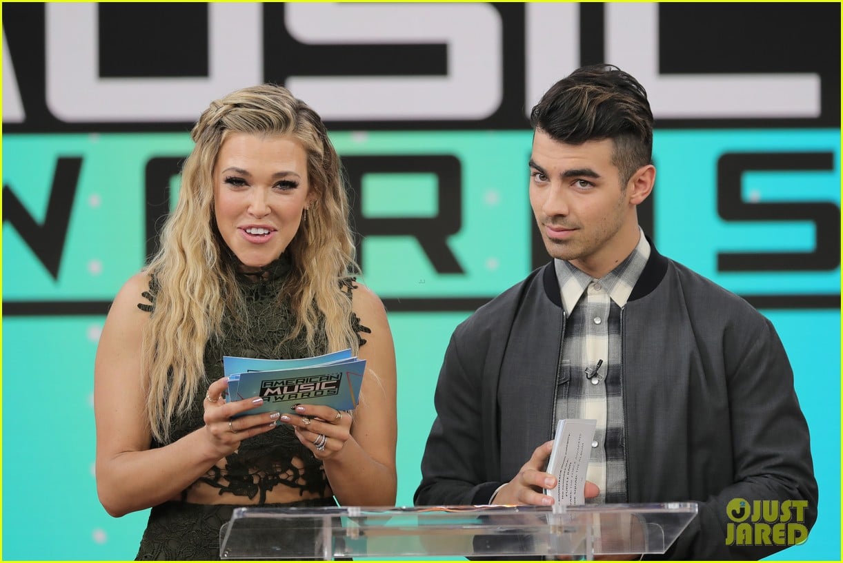 Joe Jonas & Rachel Platten Announce AMA 2016 Nominations: Photo 3782302 ...