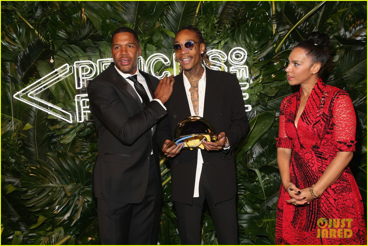 Wiz Khalifa Puts Son Sebastian On Display In Taylor Gang 'Sleep At ...