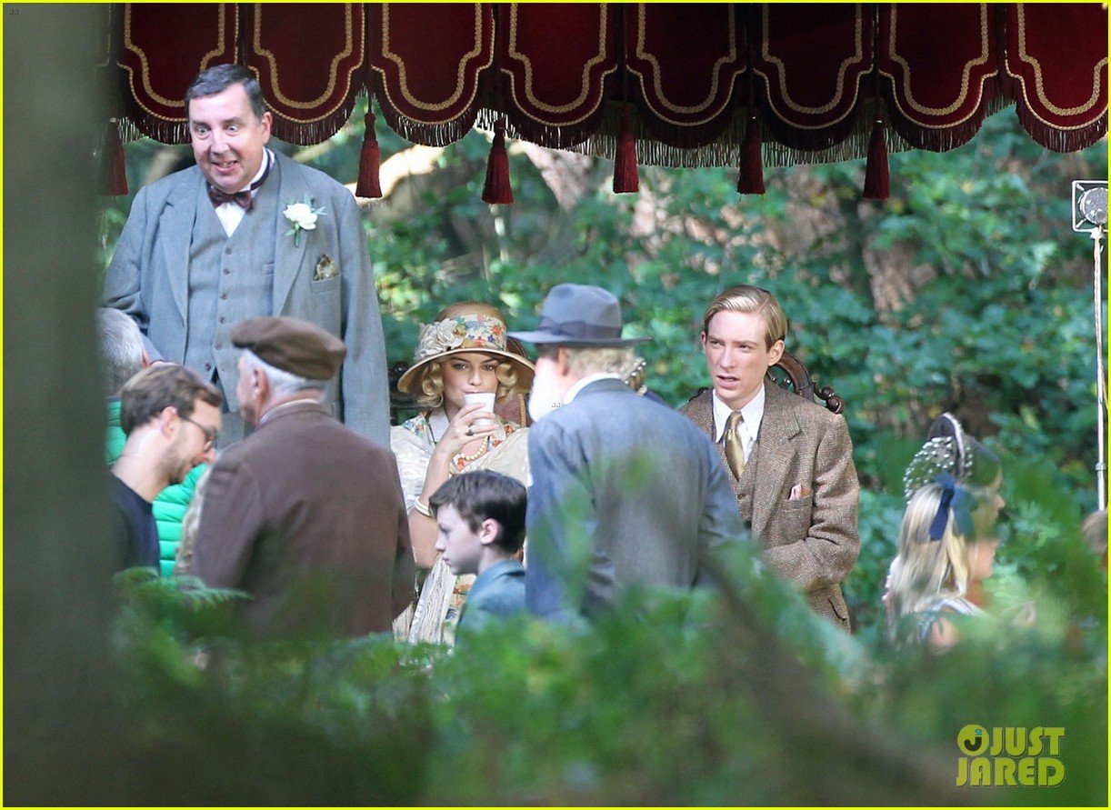 Margot Robbie Gets Into Character for 'Christopher Robin' Movie: Photo ...