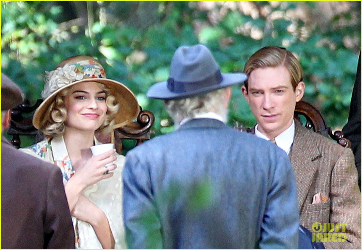 Margot Robbie Gets Into Character for 'Christopher Robin' Movie: Photo ...