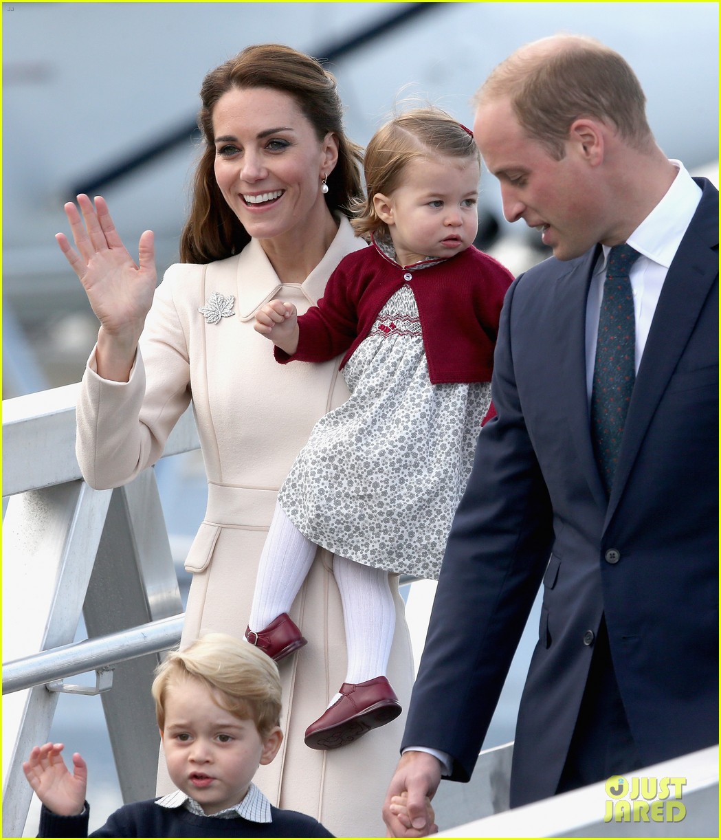 Prince William & Kate Middleton Wave Goodbye to Canada With Prince ...
