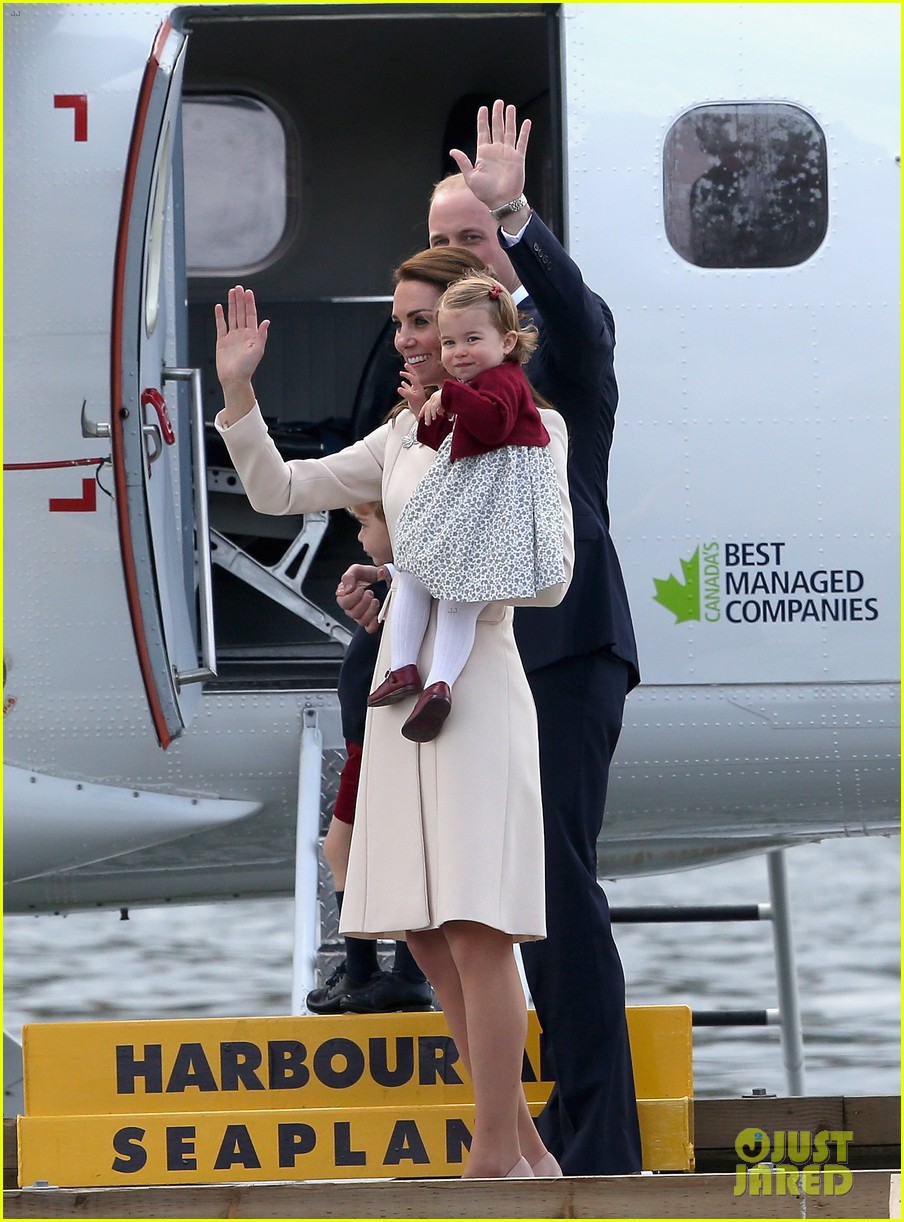 Prince William & Kate Middleton Wave Goodbye to Canada With Prince ...