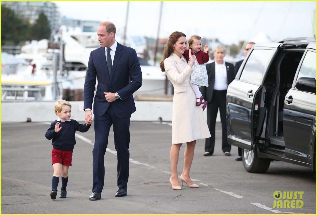 Photo: royal family waves goodbye canada 23 | Photo 3775810 | Just ...