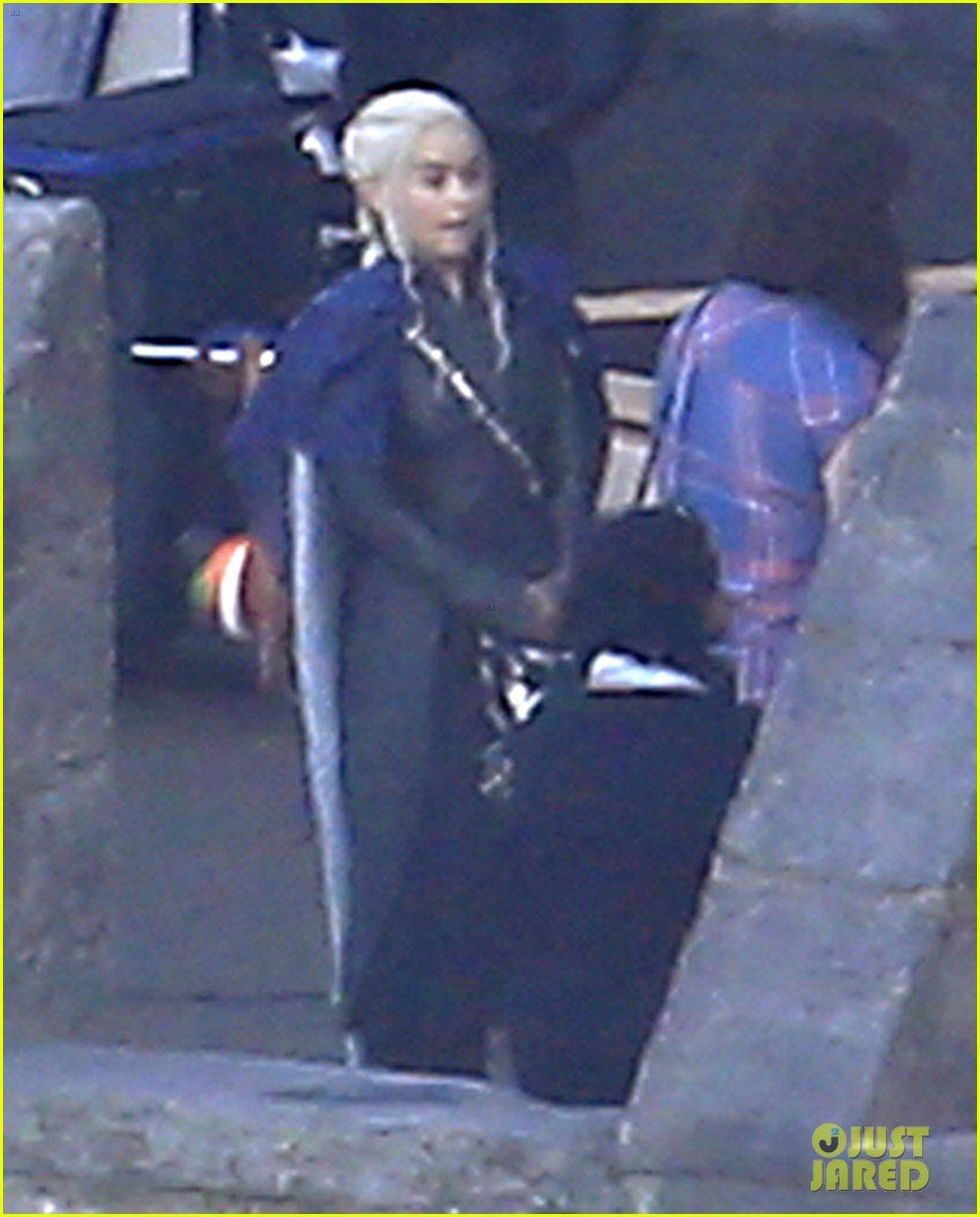 Two 'Game of Thrones' Characters Meet in Spoiler-Filled Set Pics: Photo ...