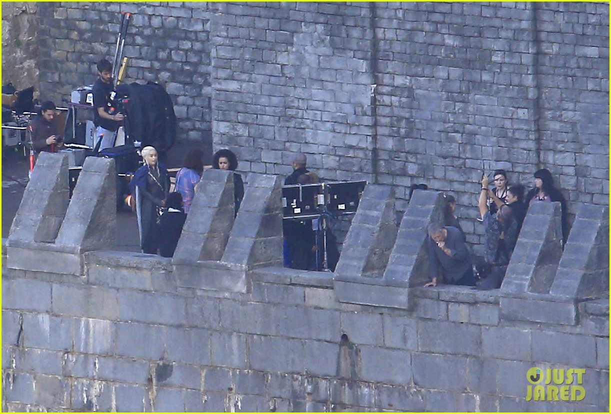 Two 'Game of Thrones' Characters Meet in Spoiler-Filled Set Pics: Photo ...