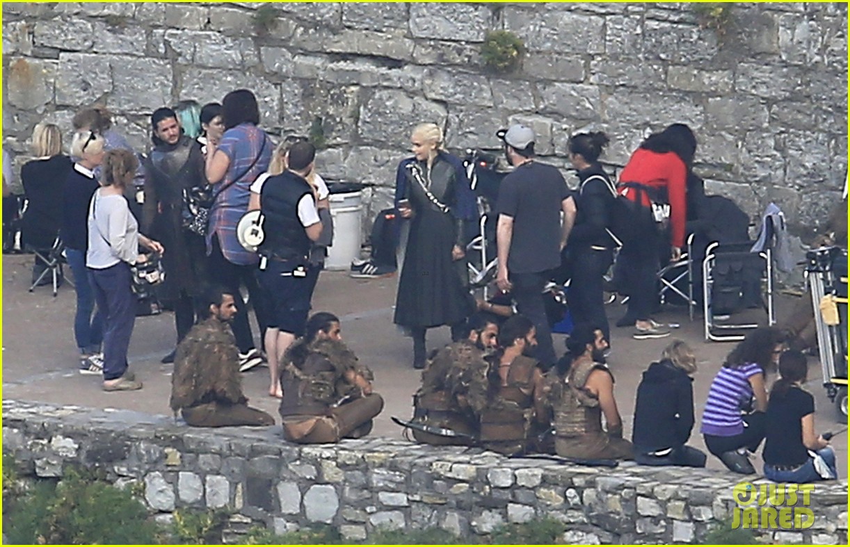 Two 'Game of Thrones' Characters Meet in Spoiler-Filled Set Pics: Photo ...