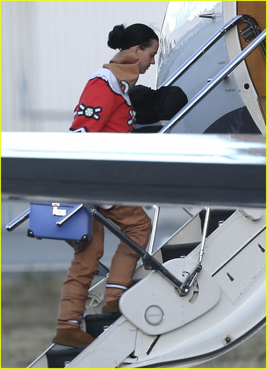 Katy Perry & Orlando Bloom Catch a Flight Together: Photo 3816330 ...