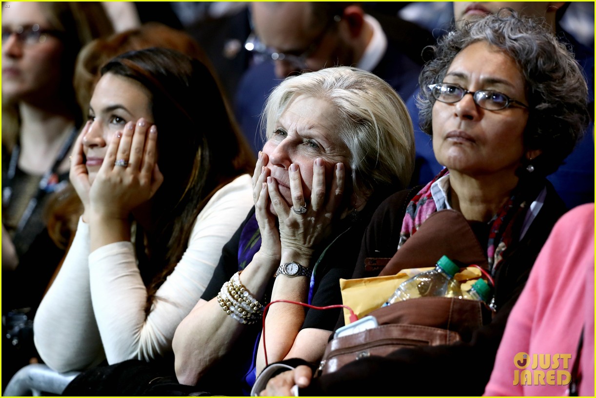 Photos from Hillary Clinton's Election Night Event Are Devastating to ...