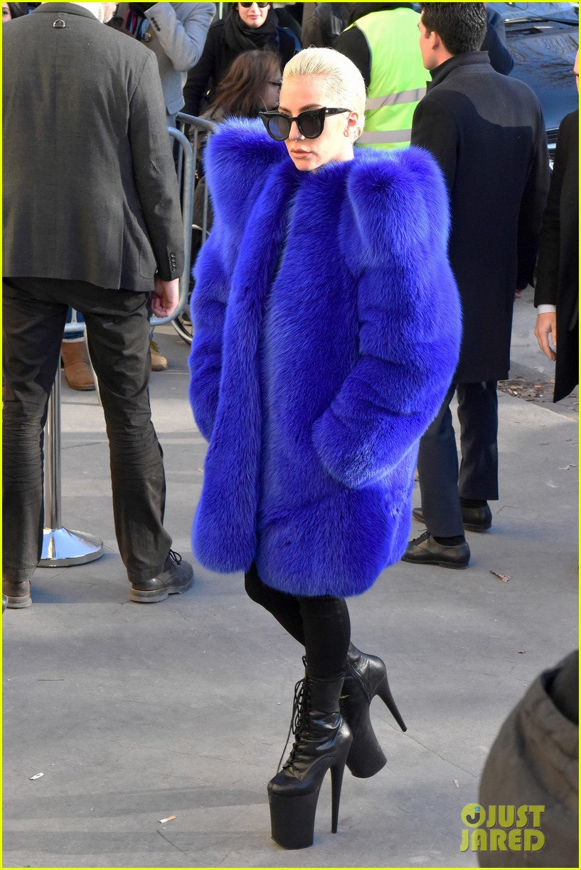 Lady Gaga Wears Statement Blue Coat in Paris: Photo 3817413 | Lady Gaga ...