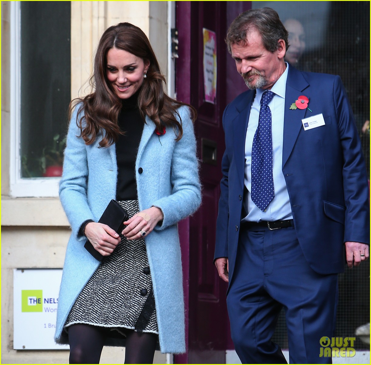 Kate Middleton Meets With Families at Vunerable Women's Center: Photo ...
