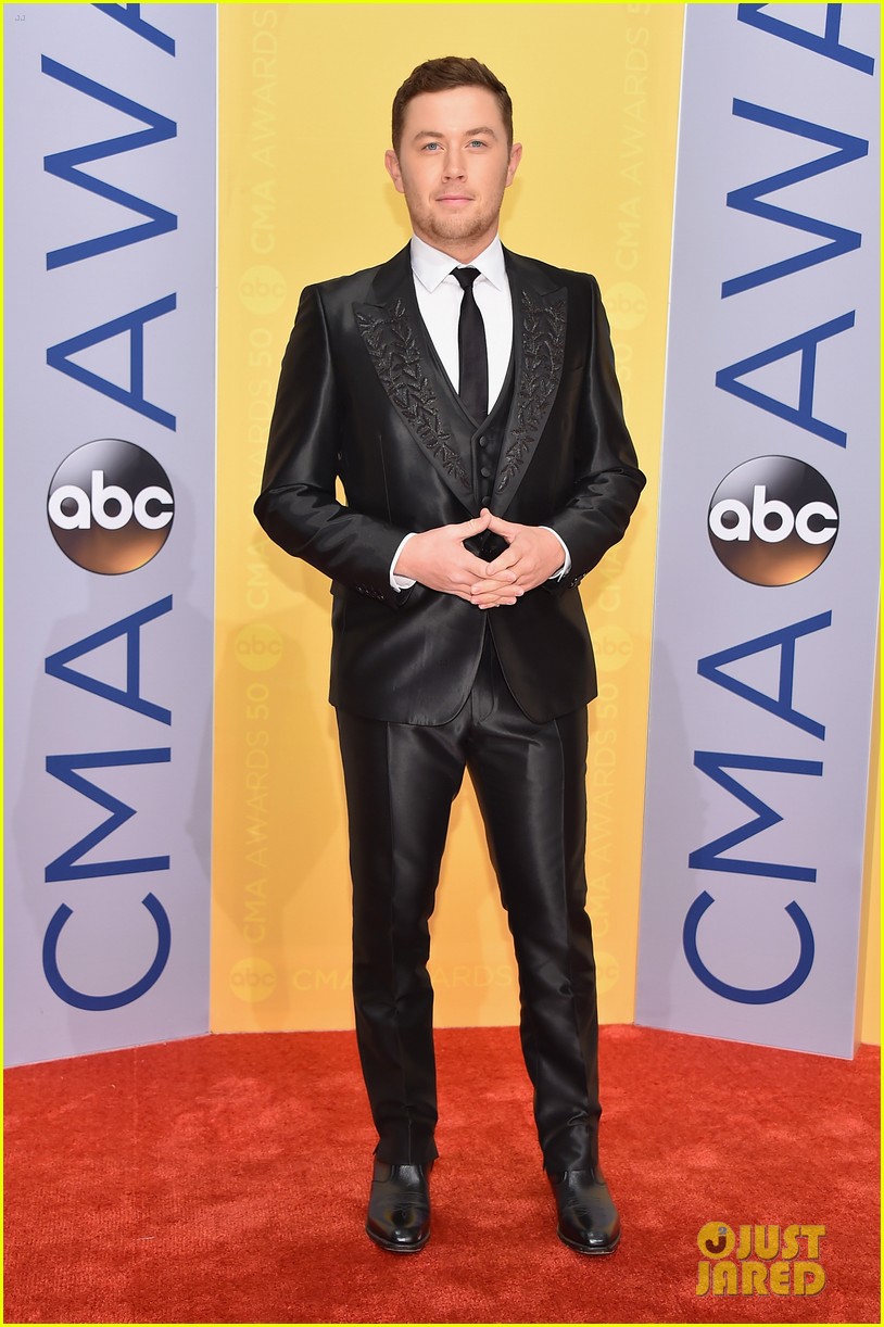 Hunter Hayes & Scotty McCreery Suit Up For CMA Awards 2016: Photo ...