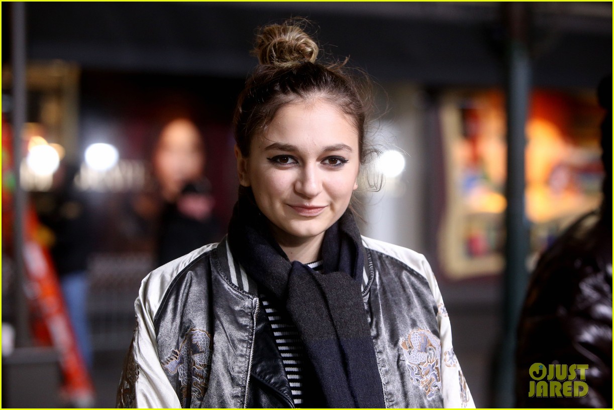 Daya & Grace VanderWaal Rehearse for Tomorrow's Macy's Thanksgiving Day ...