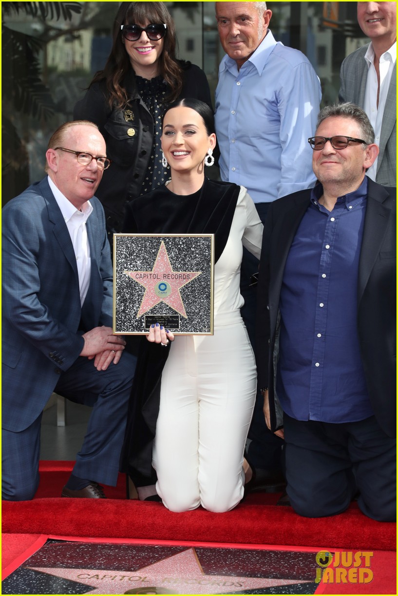 Katy Perry Presents Capitol Records with Star of Recognition!: Photo ...