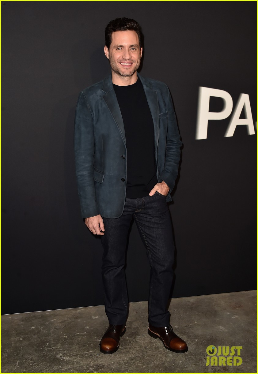 Freida Pinto, Connie Britton & Olivia Munn Put On Their Best For Star ...