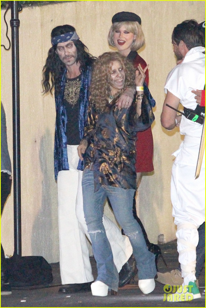 Behati Prinsloo Dresses as 'Pretty Woman' for Halloween Alongside Adam ...