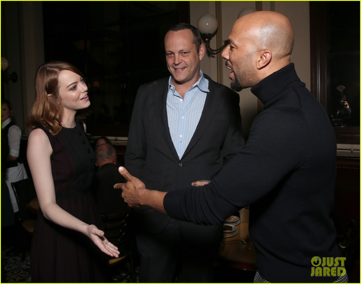 VIDEO: Emma Stone Talks 'Sweating All Over' Ryan Gosling While Filming ...