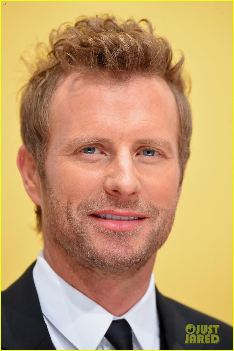 Dierks Bentley & Cole Swindell Suit Up for CMA Awards 2016!: Photo ...