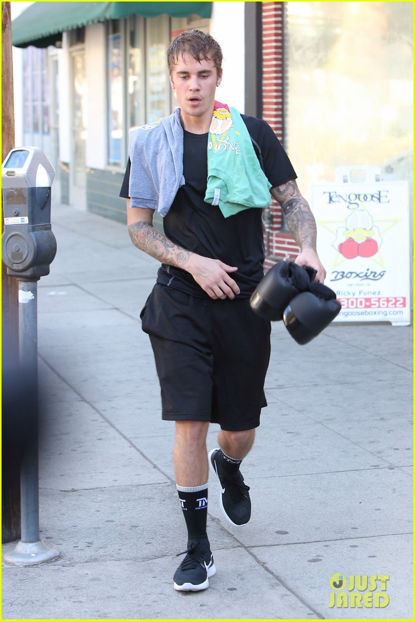 Justin Bieber Is Drenched with Sweat After Boxing Session!: Photo ...