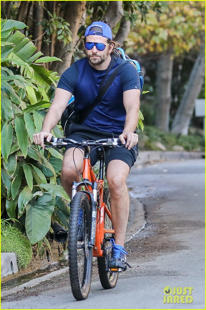 Bradley Cooper Goes On Bike Ride for His Daily Workout: Photo 3834228 | Bradley Cooper Photos ...