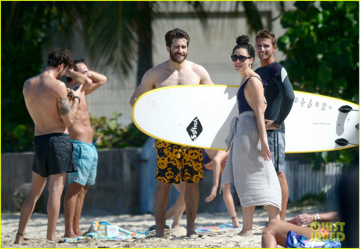 Jake Gyllenhaal Goes Shirtless in St. Barts, Takes a Surfing Lesson with Greta Caruso!: Photo ...