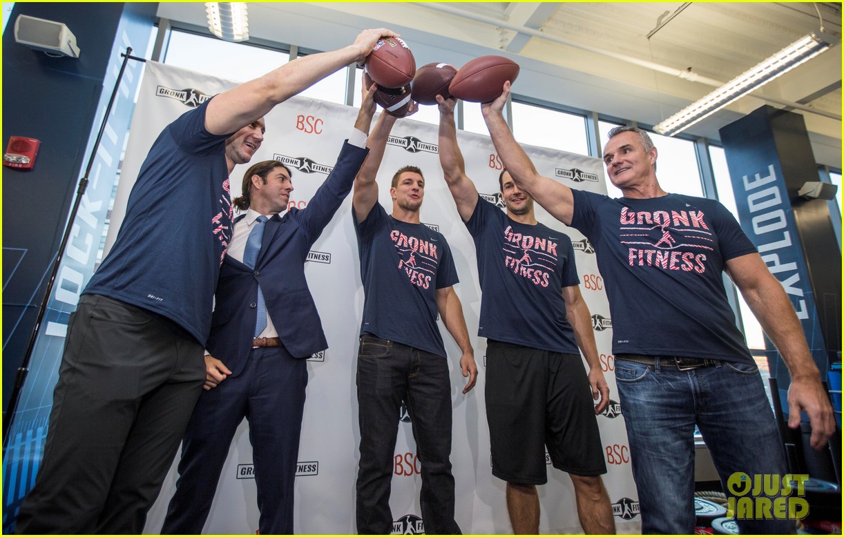 Rob Gronkowski Gets His Winning Season Despite Back Injury: Photo ...