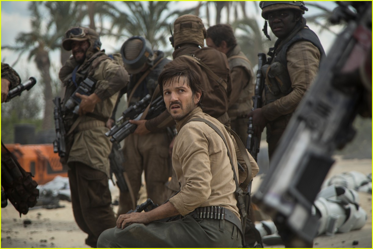 'Rogue One' Opening Crawl: Why Is the Intro Missing?: Photo 3829160 ...