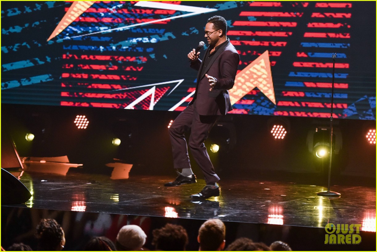 Showtime at the Apollo 2016 - Performers & Comedians Lineup!: Photo ...